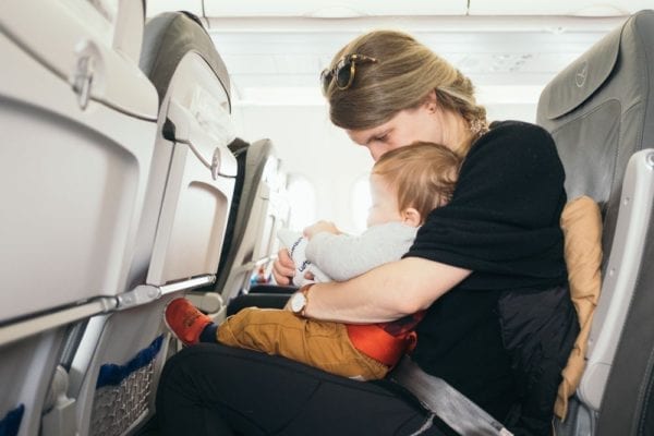 11 Best Airlines for Kids for International Family Travel