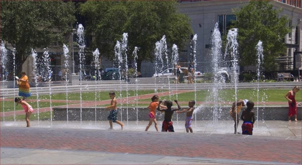 Things to Do in Savannah With Kids (Including Outdoor and Indoor Ideas!)