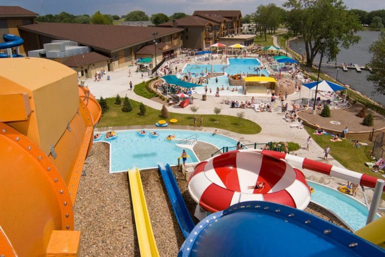 Midwest Hotels With Indoor Water Parks For Families (By State)
