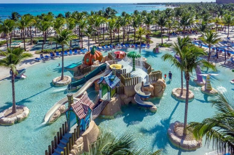 15 Resorts In Mexico With A Water Park That Families Will Love