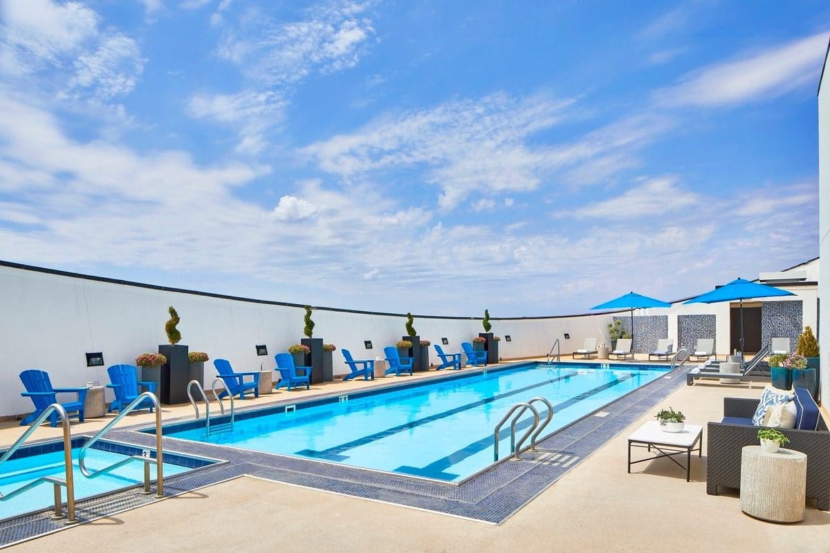 Hotels in Dallas for Families: 16 Great Options with Pools