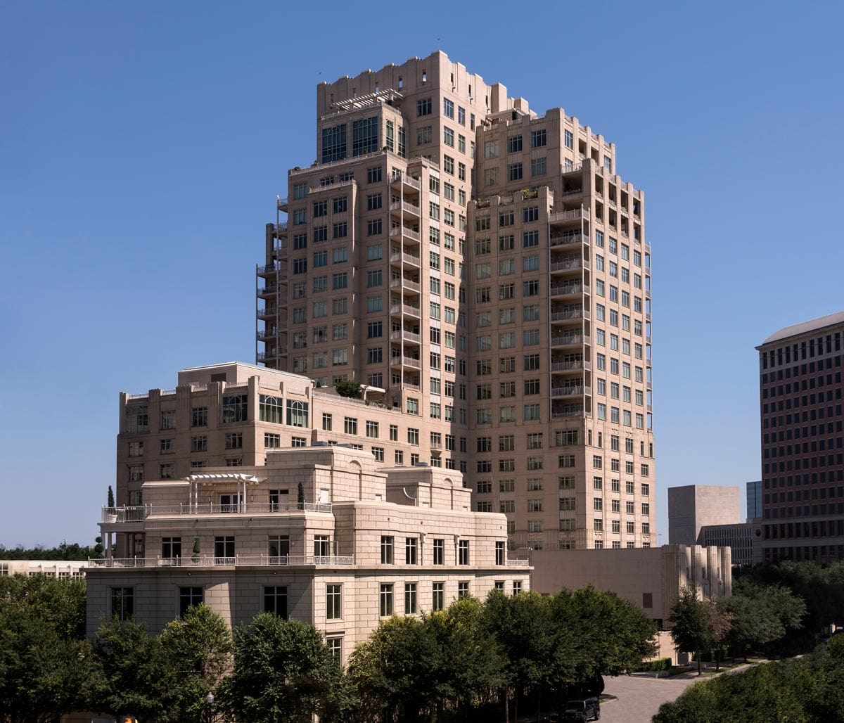 Hotels in Dallas for Families: 16 Great Options with Pools
