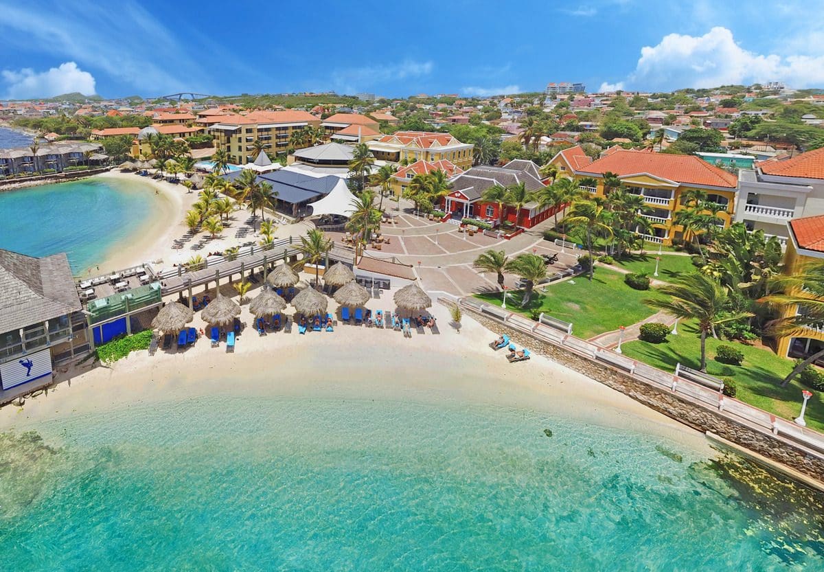 9 Best Curacao Resorts With Kids (including all-inclusive options)