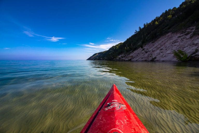 13 Best Lakes In Michigan For A Family Vacation This Summer