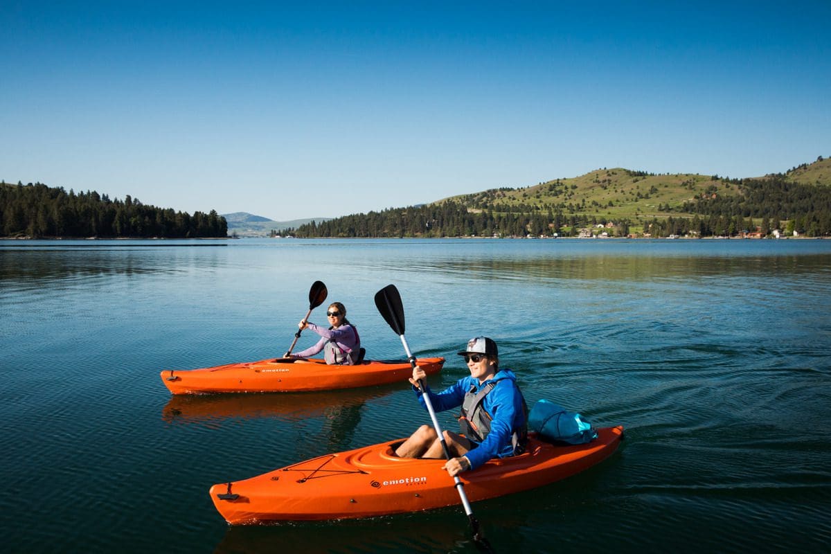 15 Best US Lakes for Families to Visit this Summer