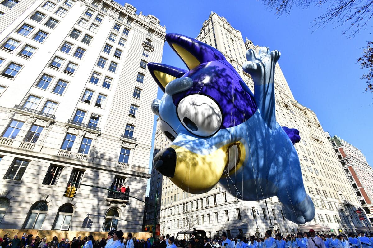 Tips for Macy's Thanksgiving Day Parade in NYC with Kids