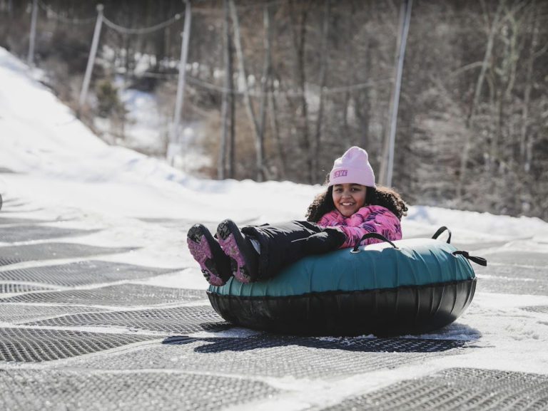 Best Places To Go Snow Tubing In The Poconos With Kids - Families Love ...