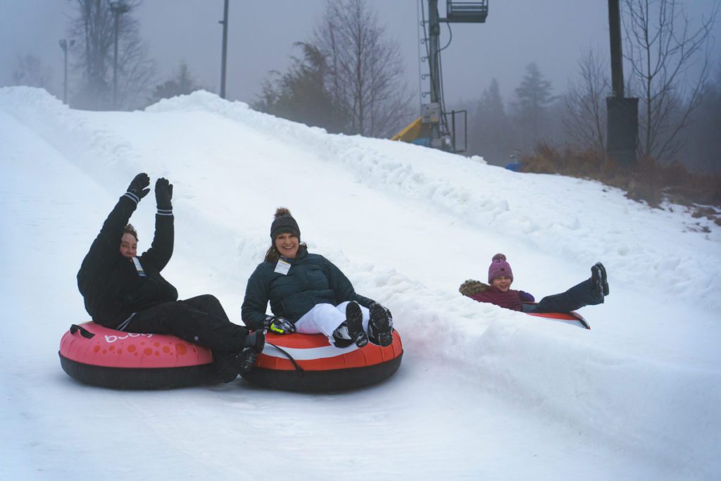 Best Places To Go Snow Tubing In The Poconos With Kids - Families Love ...